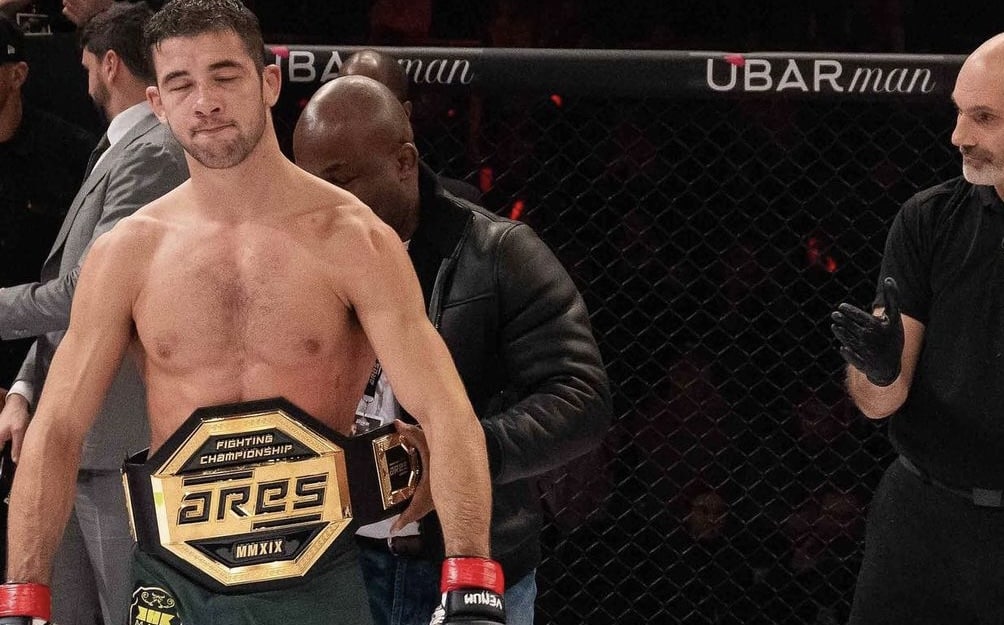 MMA : Axel Sola est le nouveau champion des lightweight d'ARES FC ...